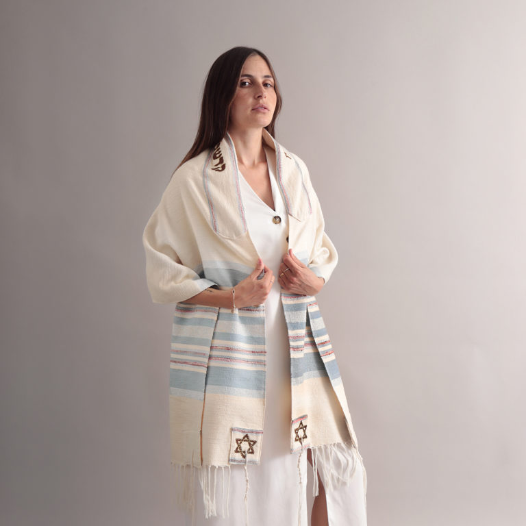 Women's Tallits Archives - Canaan Gallery